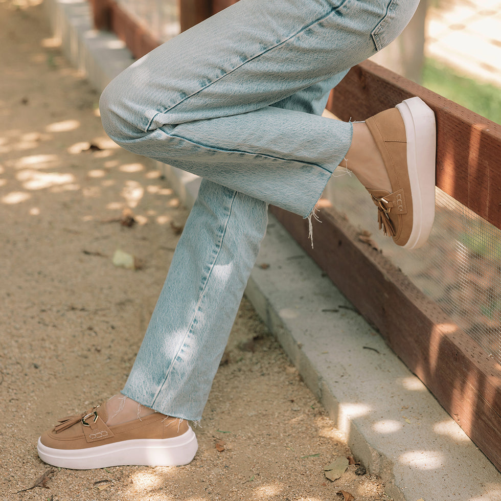 Fall-Winter 2024, Women's Boots, Wedges, Sneakers & More | Yellow Box ...