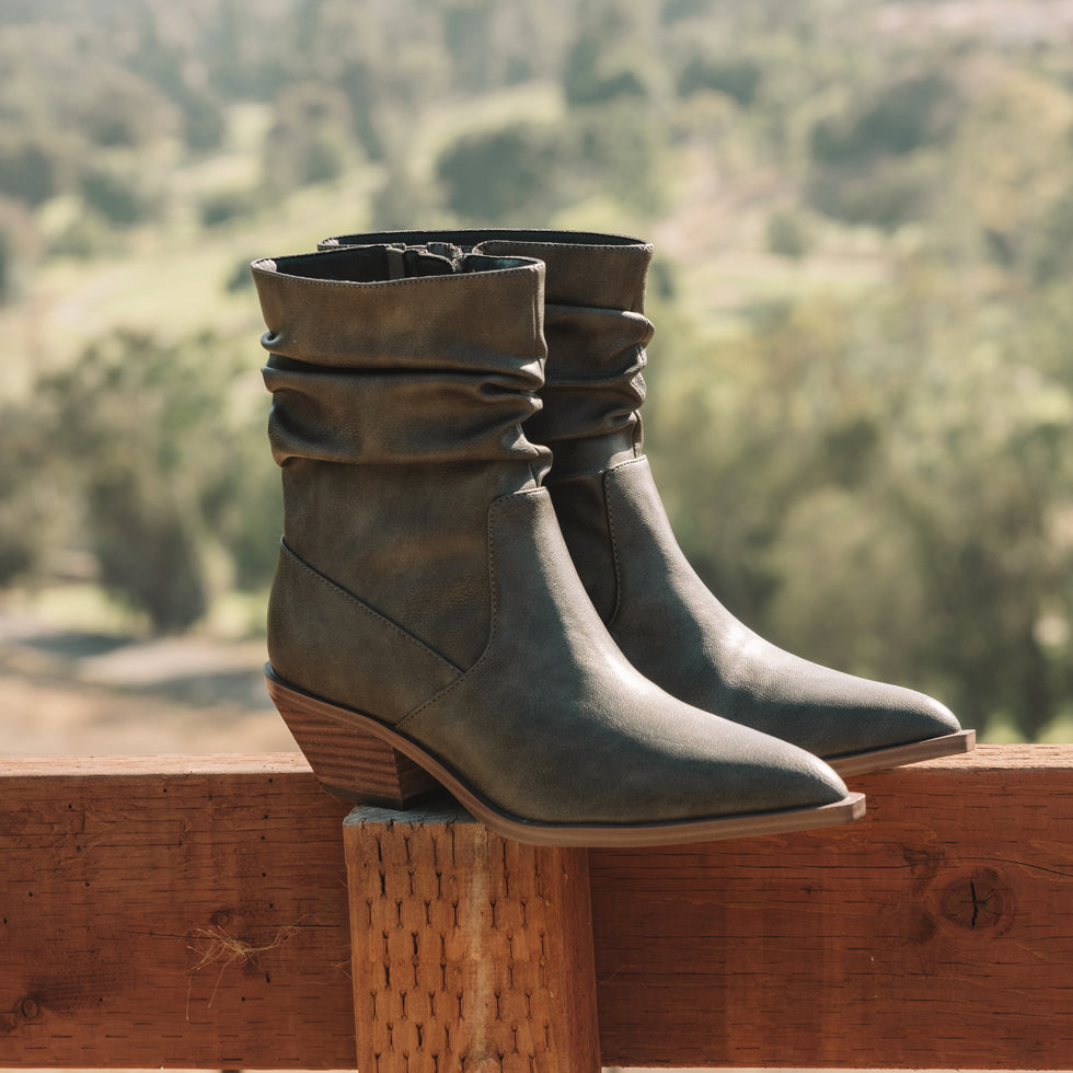 New Arrivals, Women's Sandals, Sneakers, & more | Yellow Box Official Site