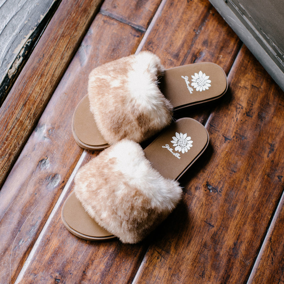 Slippers – Yellow Box