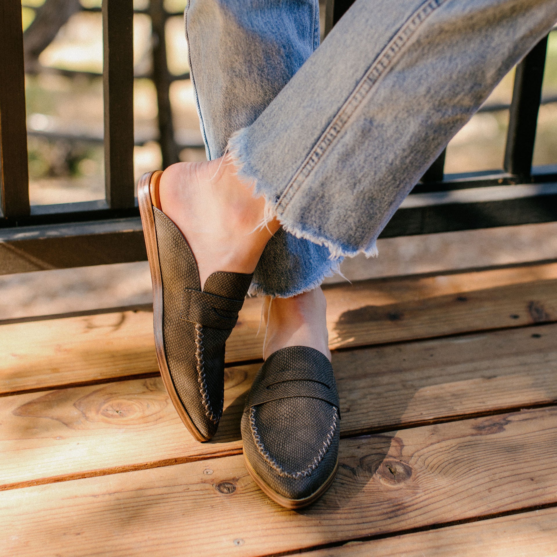 Sale Clogs & Mules – Yellow Box